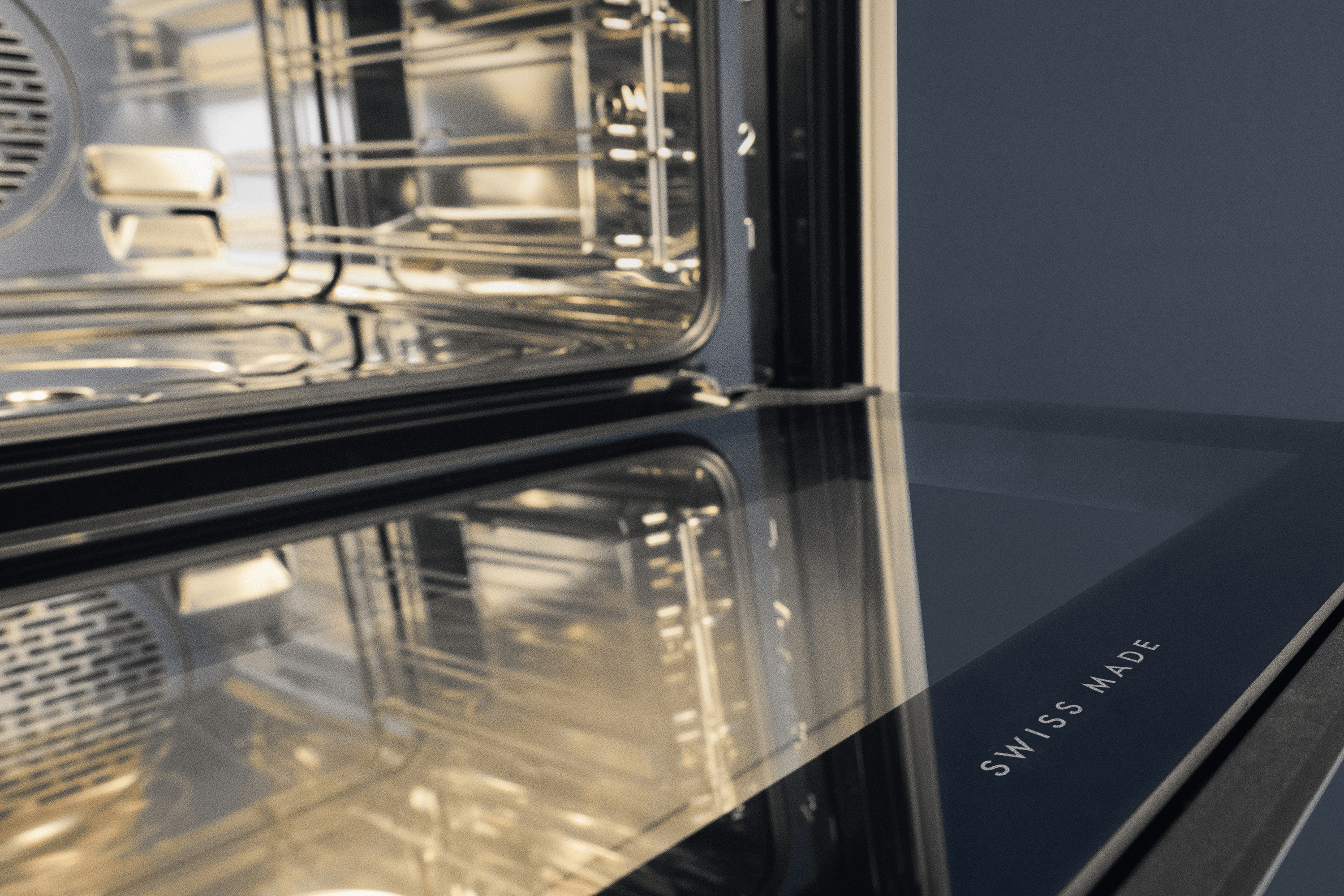 V-ZUG Combair V6000 60P AutoDoor oven zwart glas